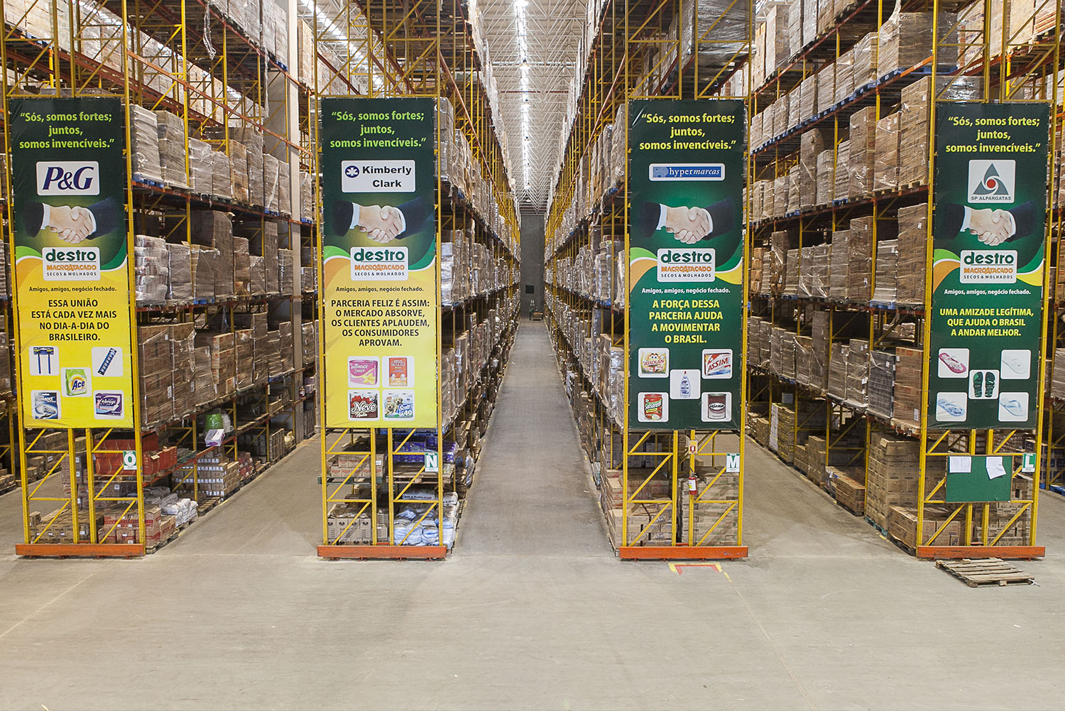 Sobre - Destro MacroAtacado